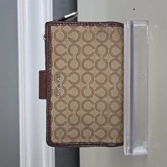 Coach | Bags | Coach Madison Wallet Guc | Poshmark